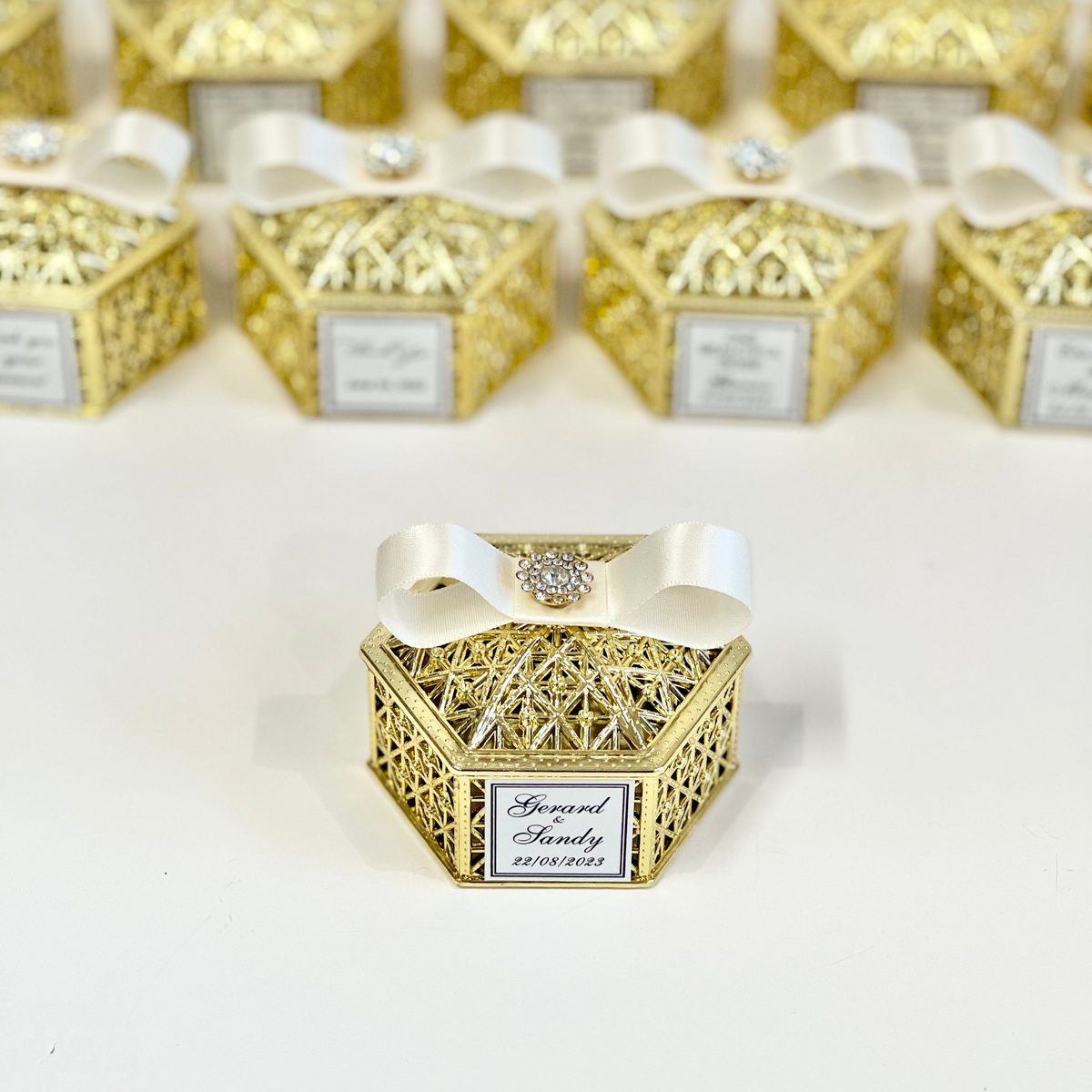 10 pcs Wedding Favors for Guests, Wedding Favors Boxes, Favors, Gold B ...